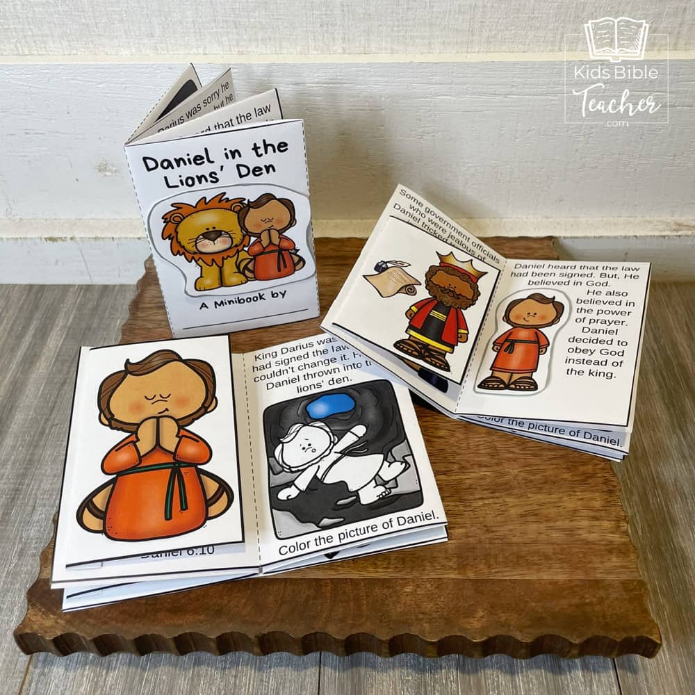 Daniel and the Lions Den Mini Book Bible Craft for Kids – Kids Bible ...