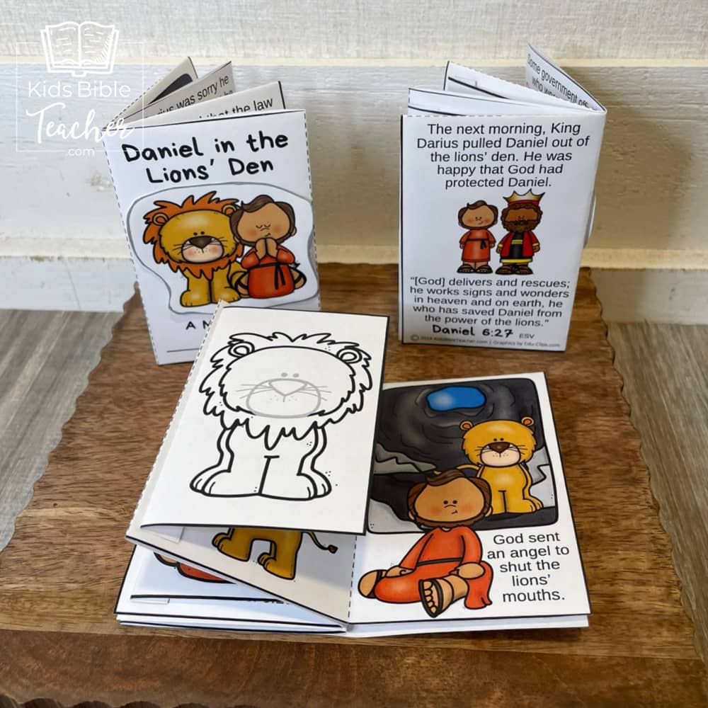Daniel and the Lions Den Mini Book Bible Craft for Kids – Kids Bible ...