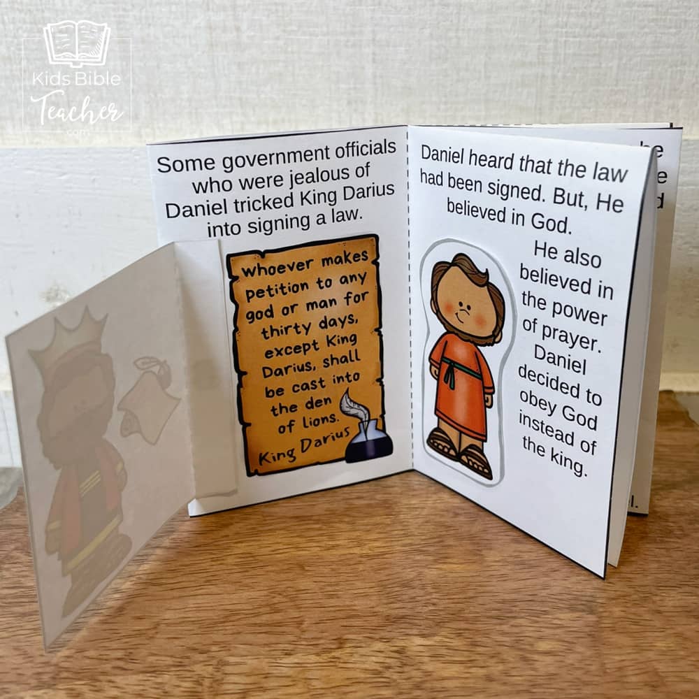 Daniel and the Lions Den Mini Book Bible Craft for Kids – Kids Bible ...